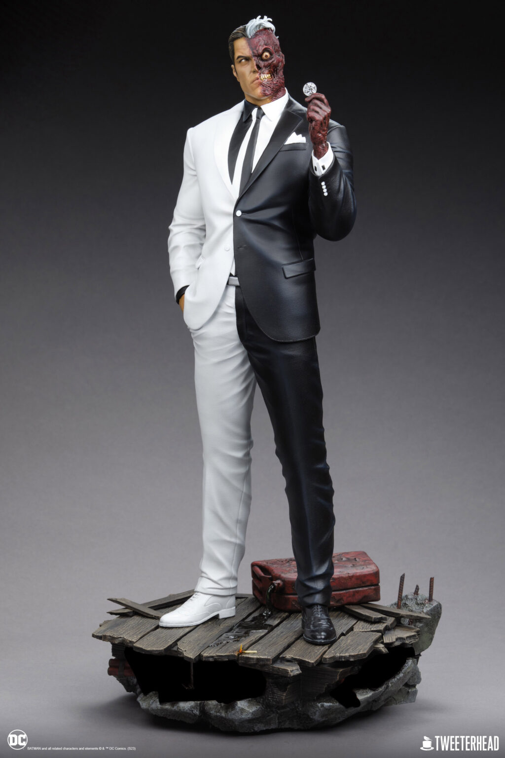 Two-Face 1:6 Scale | Tweeterhead